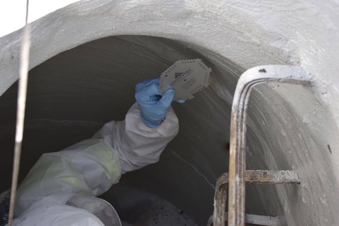 CPP Sprayliner for Manhole Rehabilitation - Epoxytec, LLC